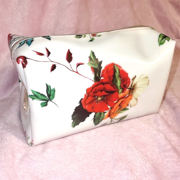 Macy's | Bags | Macys White Floral Cosmetic Zippered Pouch Bag Nwot ...